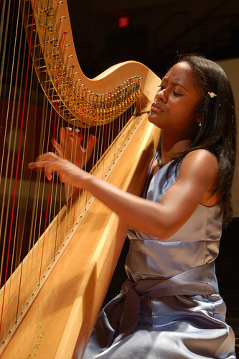 Harp Angel on a Mission - LetterPile