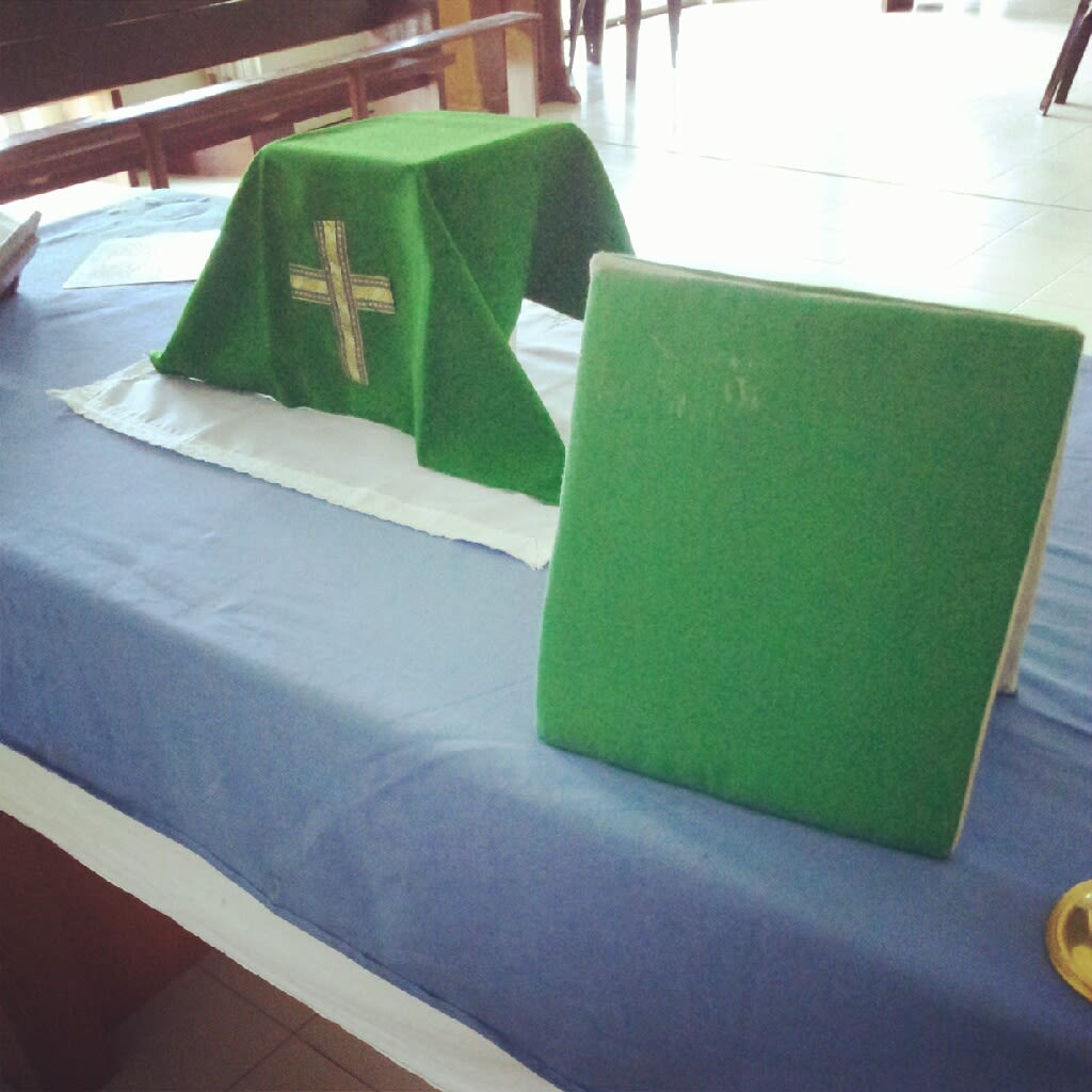 How to Prepare the Chalice for an Anglican Mass - LetterPile